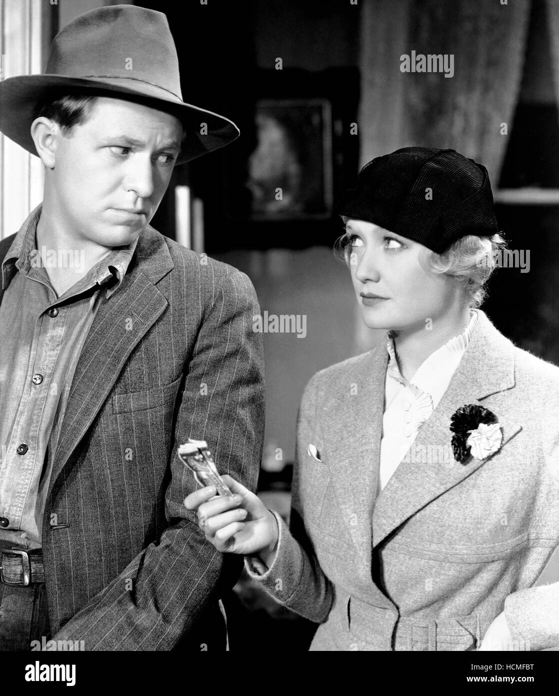 THE STRANGER'S RETURN, from left: Stuart Erwin, Miriam Hopkins, 1933 ...