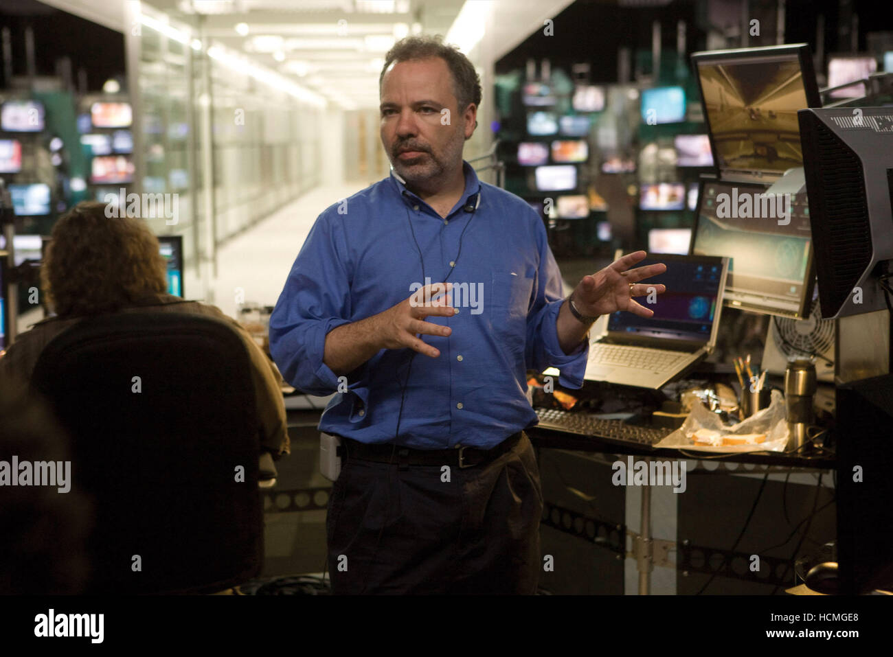 SURROGATES, Jonathan Mostow, on set, 2009. Ph: Stephen Vaughan/©Walt ...