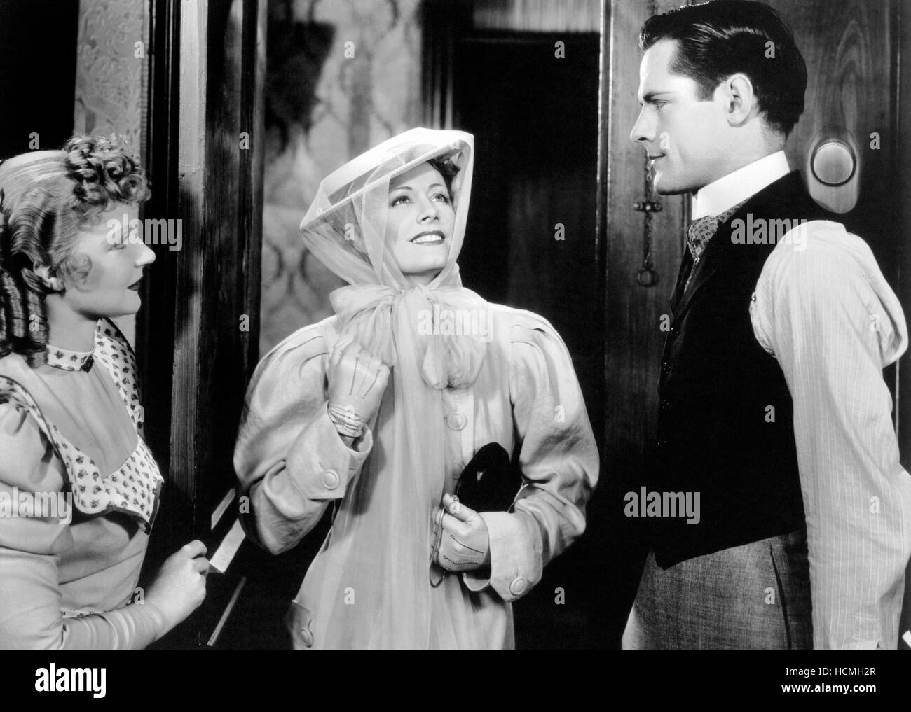 SWEET ADELINE, from left: Nydia Westman, Irene Dunne, Donald Woods ...