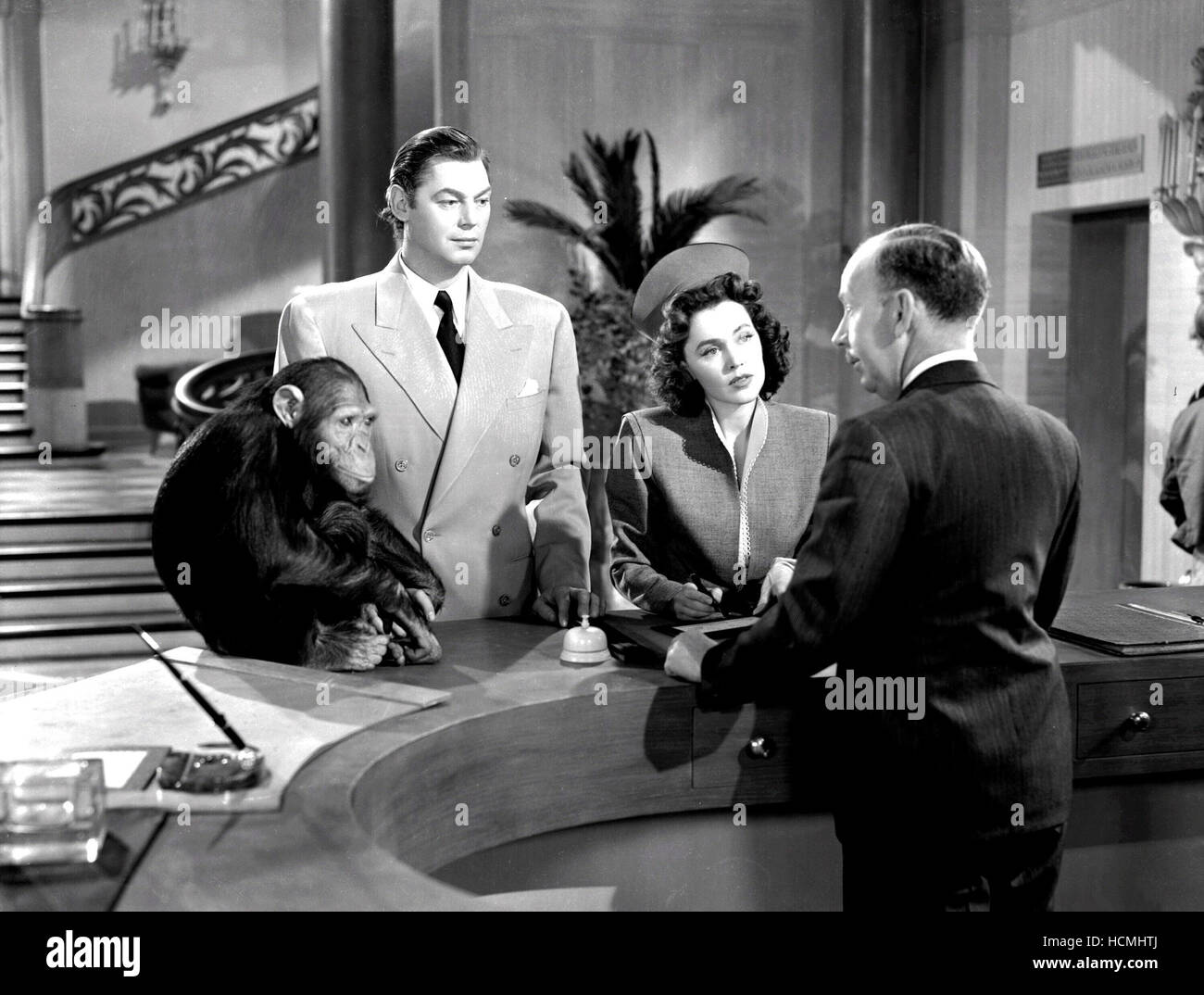 TARZAN'S NEW YORK ADVENTURE, Johnny Weissmuller, Maureen O'Sullivan ...