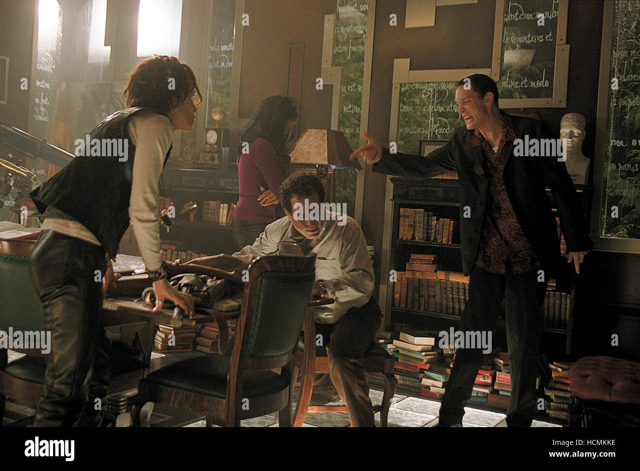 13 GHOSTS, front from left: Shannon Elizabeth, Tony Shalhoub, Matthew ...