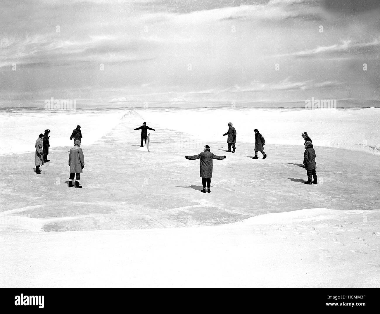THE THING FROM ANOTHER WORLD, 1951 Stock Photo - Alamy
