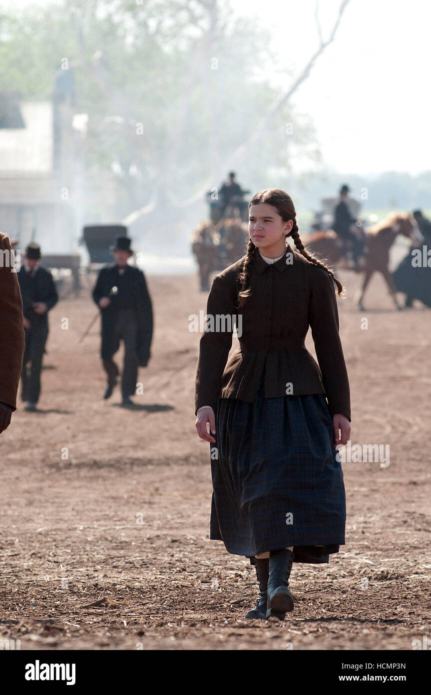 TRUE GRIT, Hailee Steinfeld, 2010. Ph: Wilson Webb/©Paramount Pictures ...