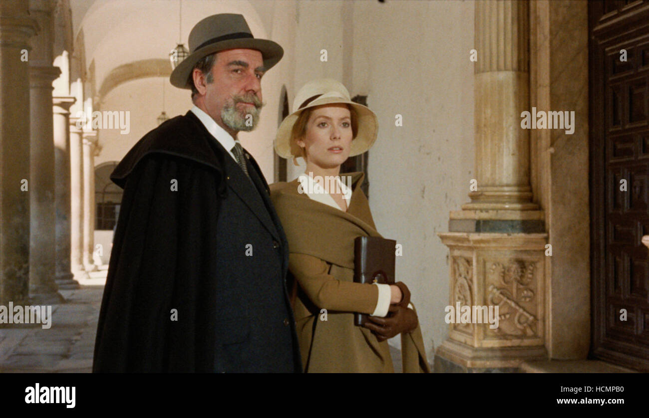 TRISTANA, l-r: Fernando Rey, Catherine Deneuve, 1970 Stock Photo - Alamy
