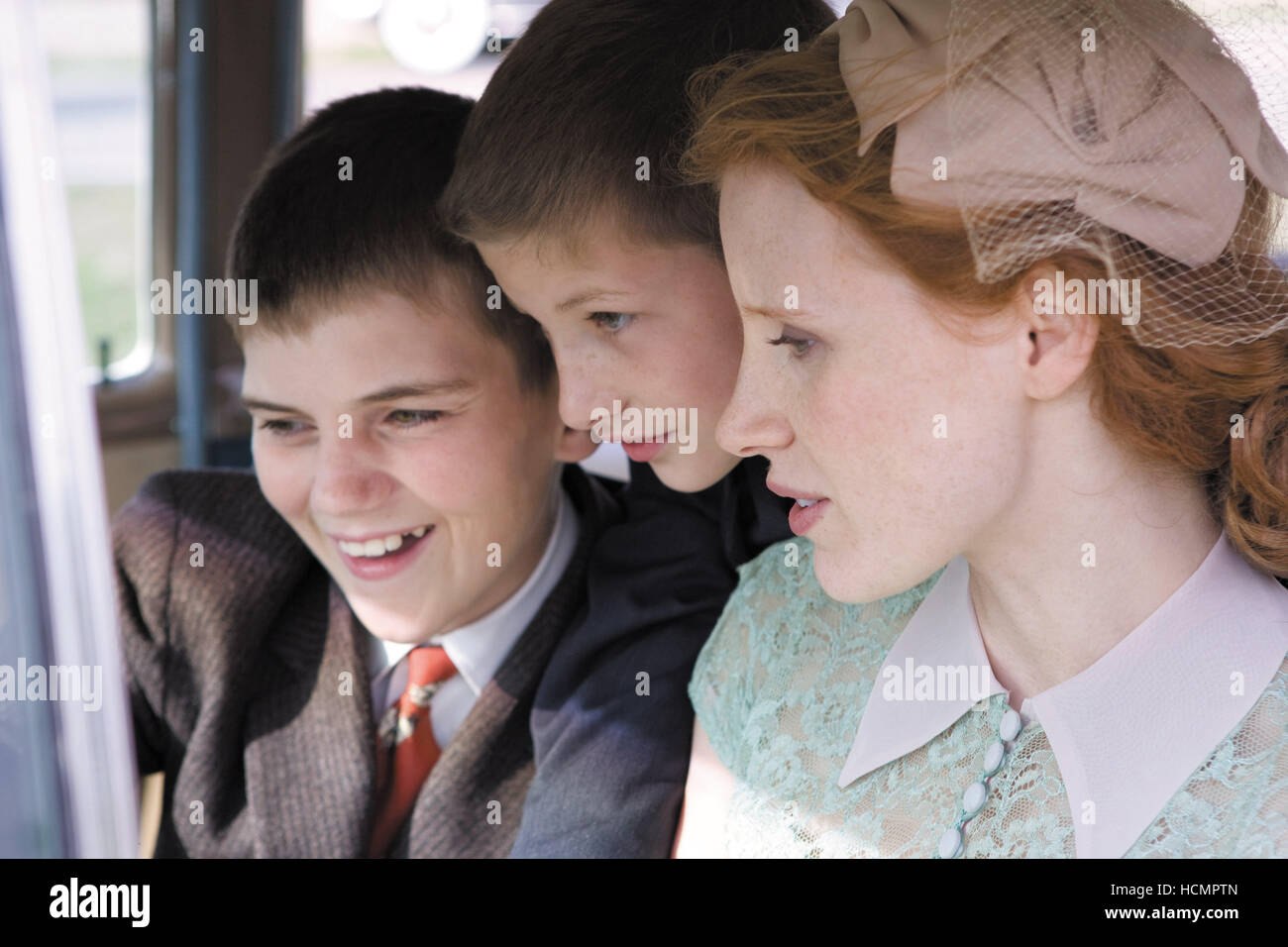 THE TREE OF LIFE, l-r: Tye Sheridan, Laramie Eppler, Jessica Chastain ...