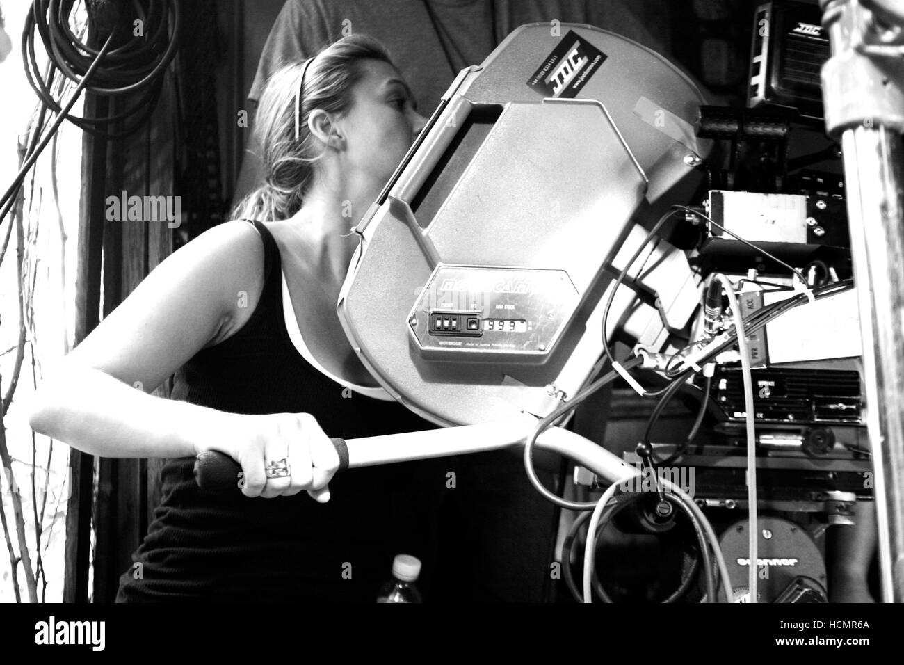THE 27 CLUB, (aka THE TWENTY SEVEN CLUB), director Erica Dunton, on set ...