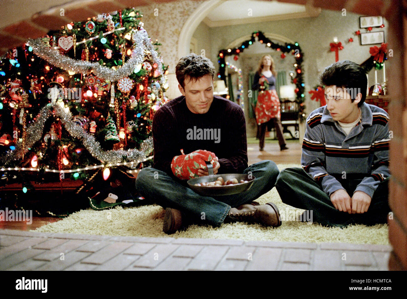 SURVIVING CHRISTMAS, Ben Affleck, Catherine O'Hara, Josh Zuckerman ...