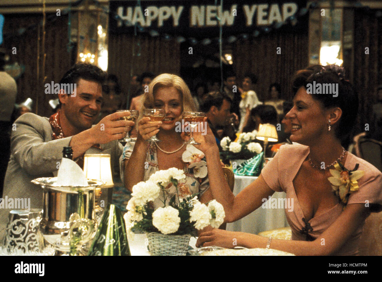 SWING SHIFT, Kurt Russell, Goldie Hawn, Christine Lahti, 1984, (c ...