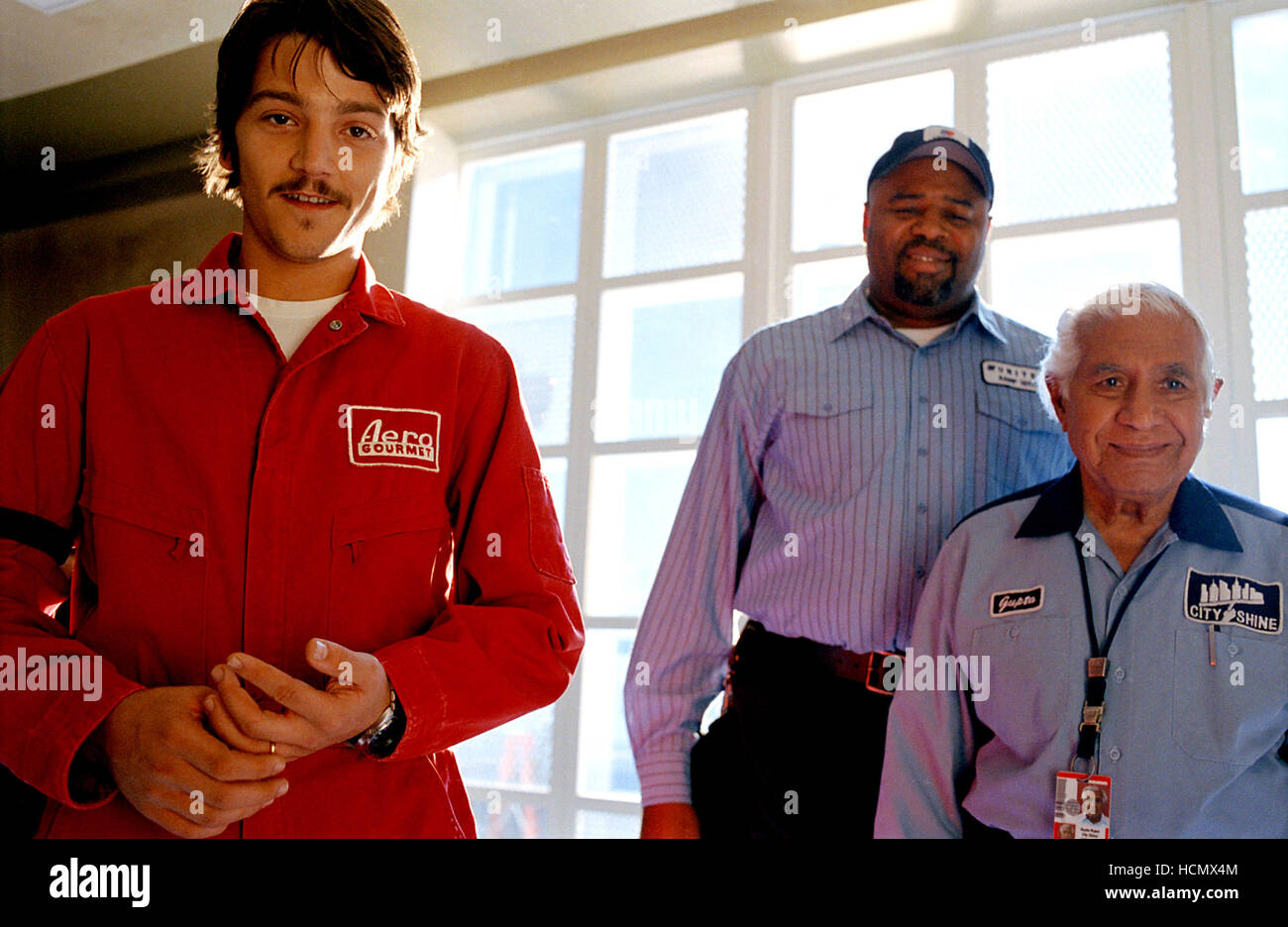 THE TERMINAL, Diego Luna, Chi McBride, Kumar Pallana, 2004, (c ...