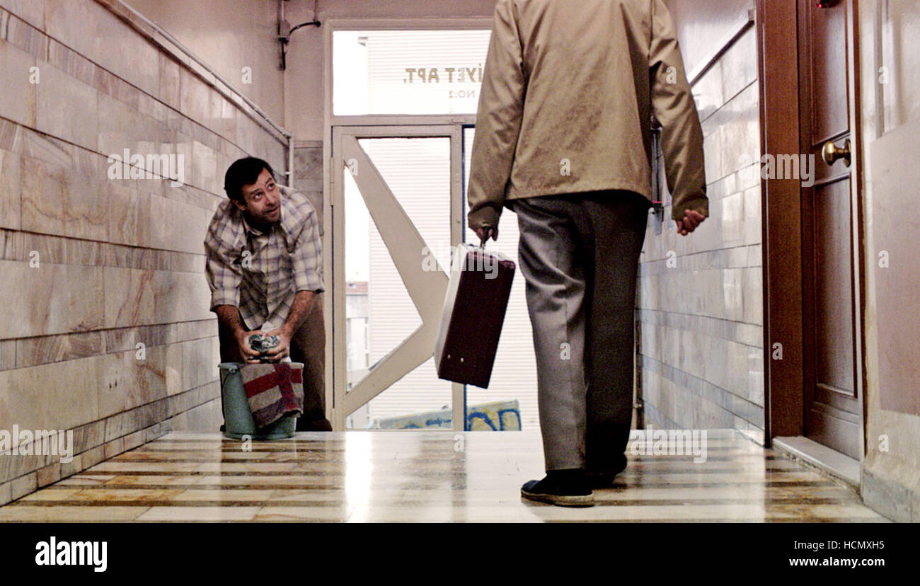 10 TO 11, (aka TEN TO ELEVEN, aka 11'E 10 KALA), from left: Nejat Isler ...