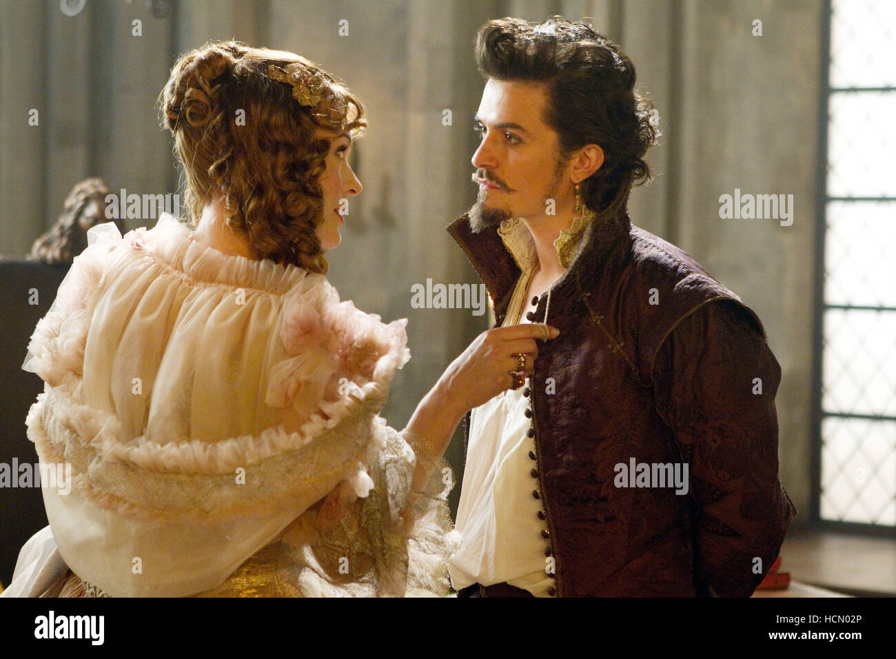 THE THREE MUSKETEERS, l-r: Milla Jovovich, Orlando Bloom, 2011, ph ...