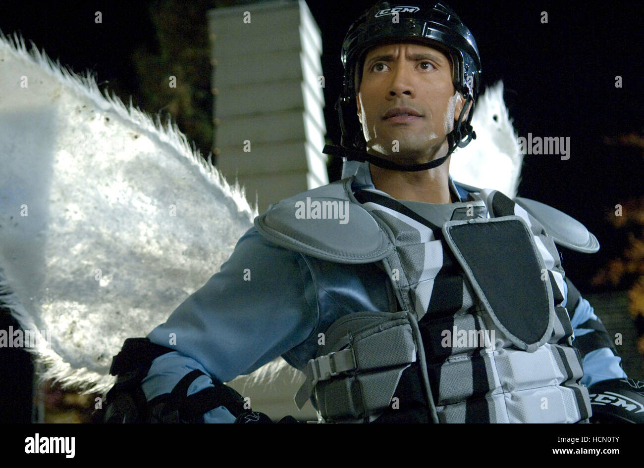 TOOTH FAIRY, Dwayne Johnson, 2010. ph: Diyah Pera/TM and ©Copyright ...