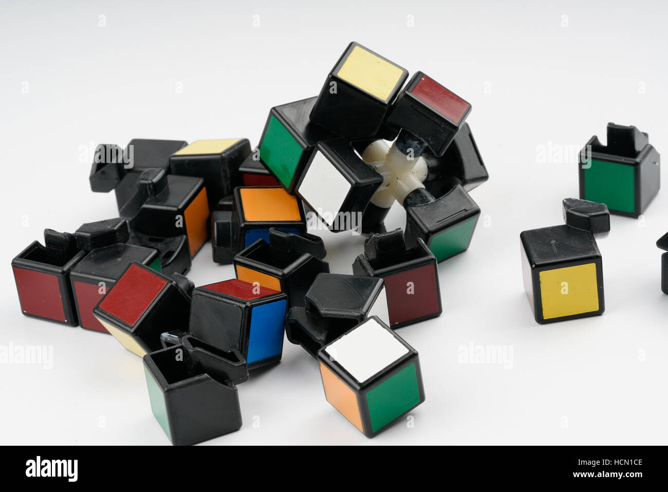 Broken puzzle with white background. Give up concept Stock Photo - Alamy