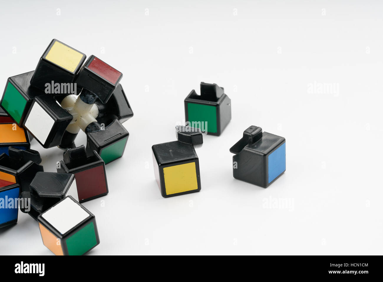 Broken puzzle with white background. Give up concept Stock Photo - Alamy