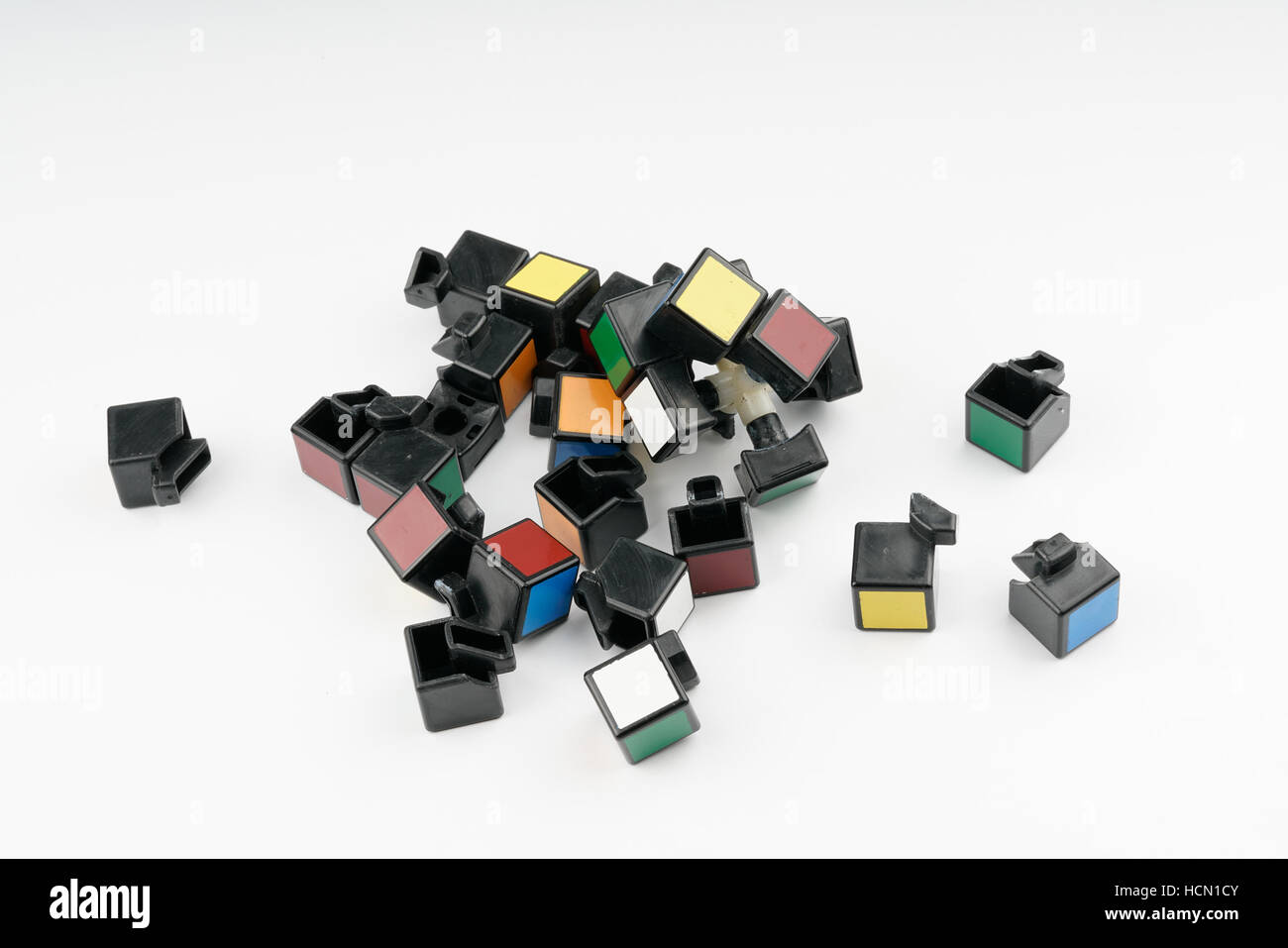 Broken puzzle with white background. Give up concept Stock Photo - Alamy