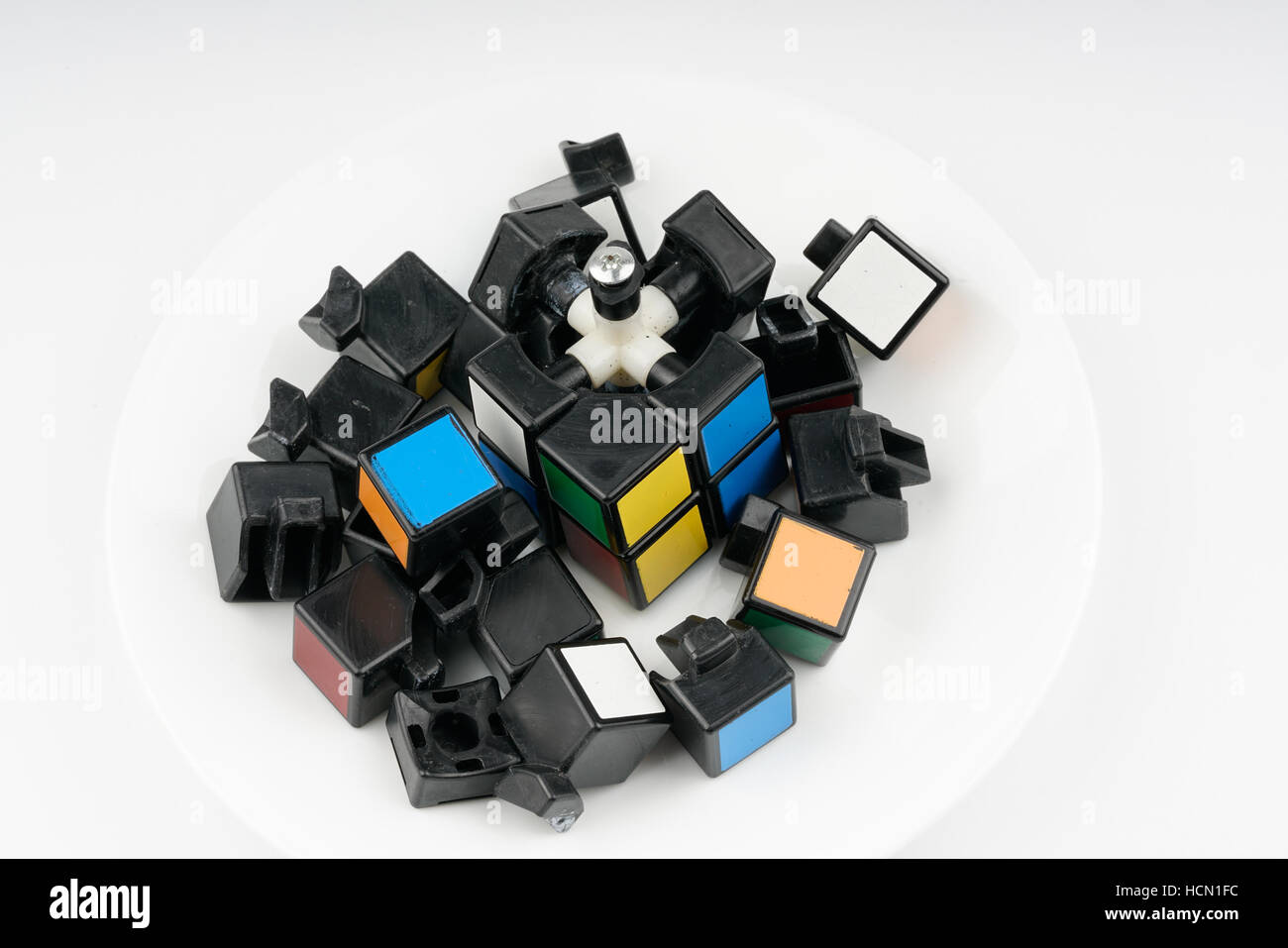 Broken puzzle with white background. Give up concept Stock Photo - Alamy