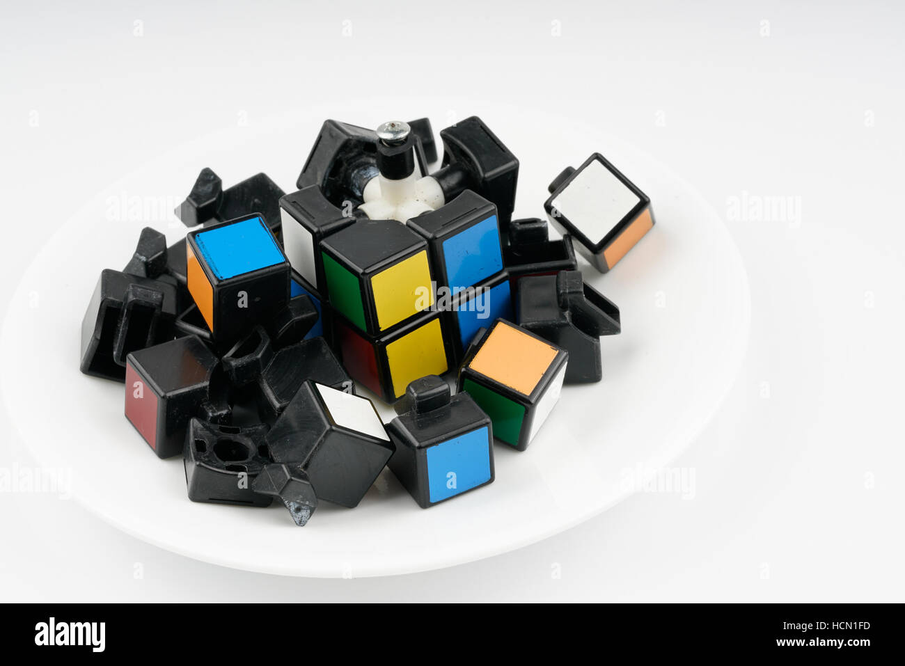 Broken puzzle with white background. Give up concept Stock Photo - Alamy