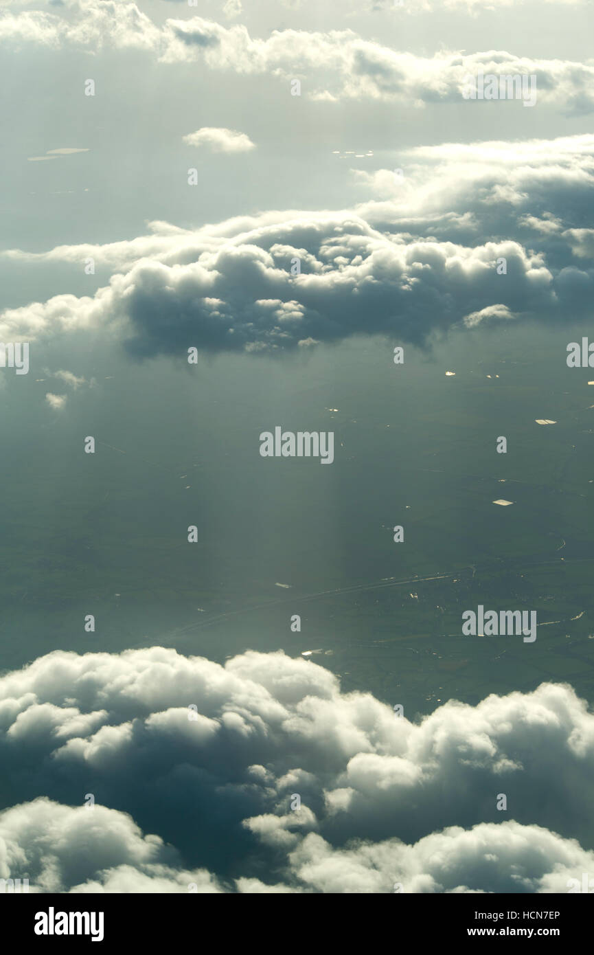 Airplane view above clouds hi-res stock photography and images - Alamy