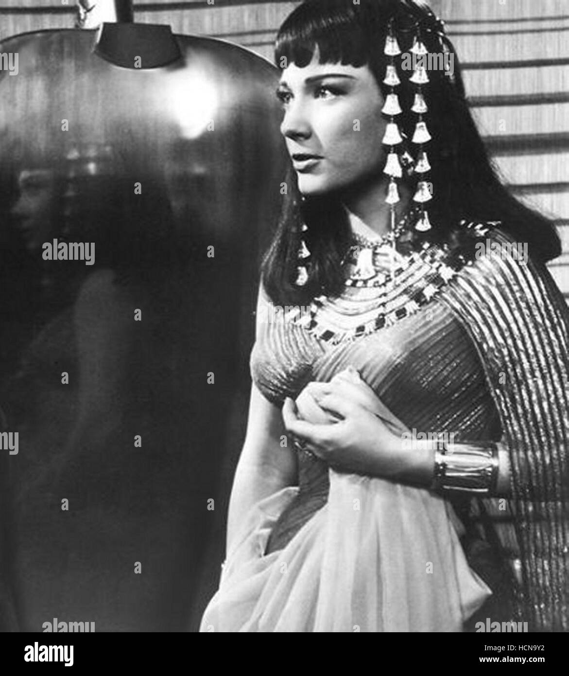 Anne baxter ten commandments Black and White Stock Photos & Images - Alamy