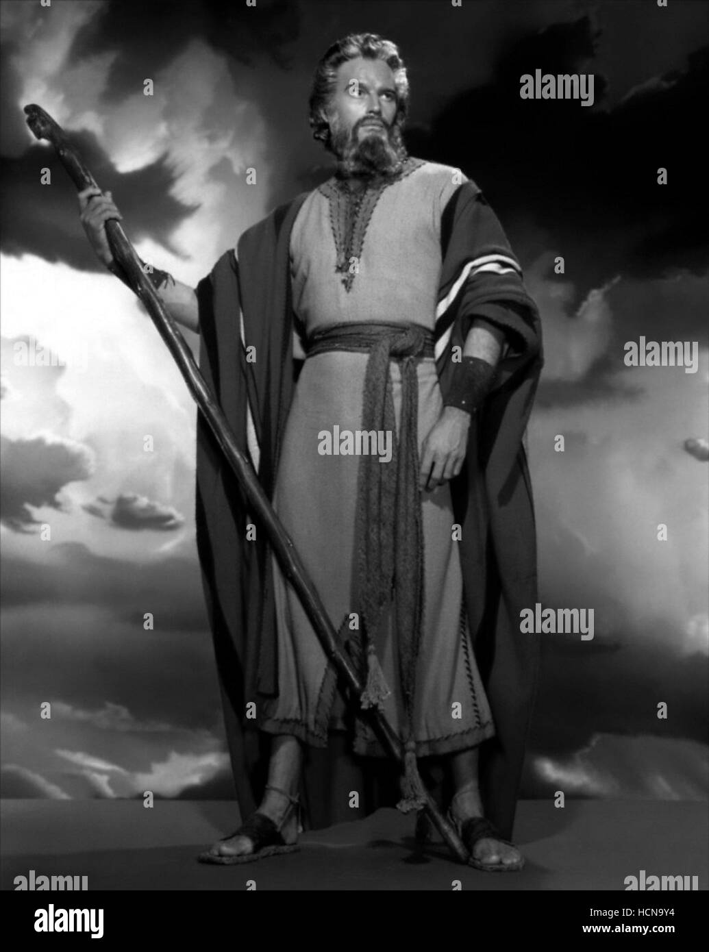 THE TEN COMMANDMENTS, Charlton Heston as Moses, 1956 Stock Photo - Alamy