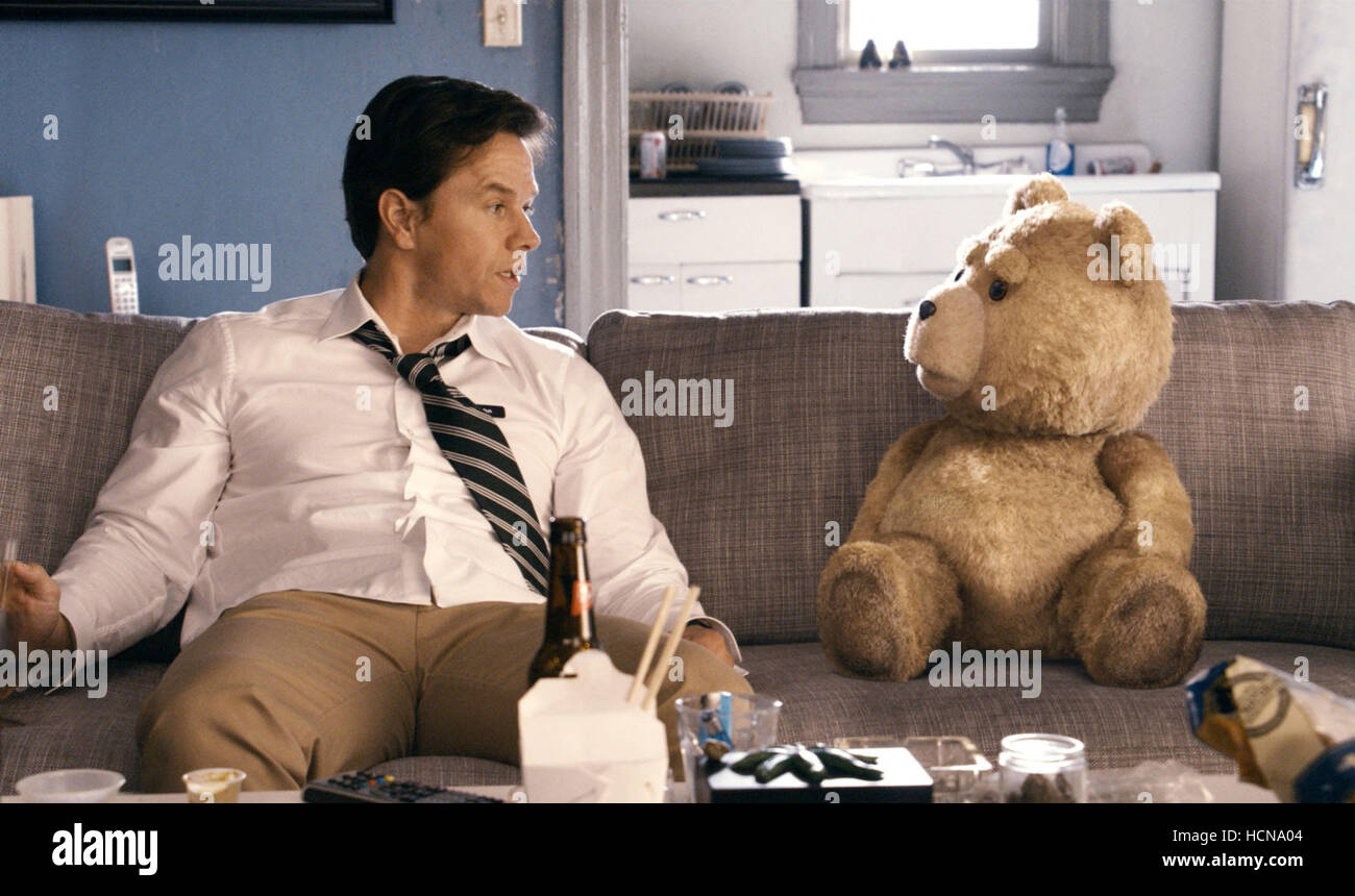 TED, from left: Mark Wahlberg, Ted (voice: Seth MacFarlane), 2012./ph ...