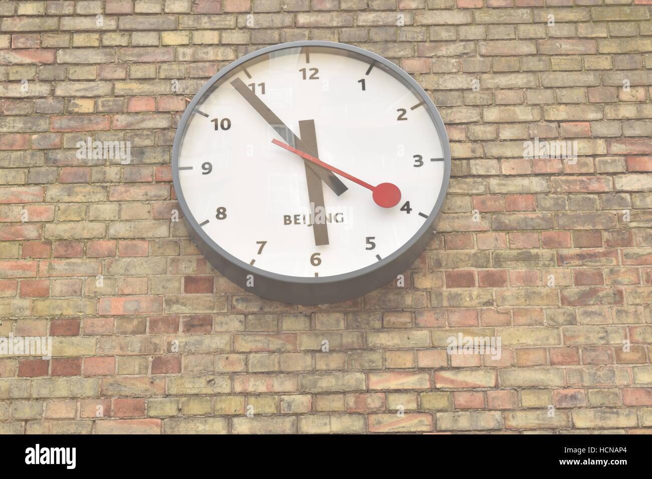 Metal hands beijing hi-res stock photography and images - Alamy