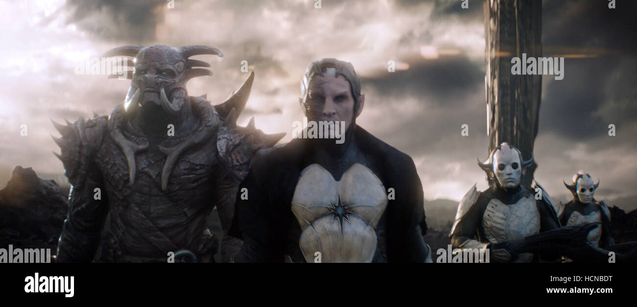 THOR: THE DARK WORLD, Christopher Eccleston (center of frame), 2013 ...