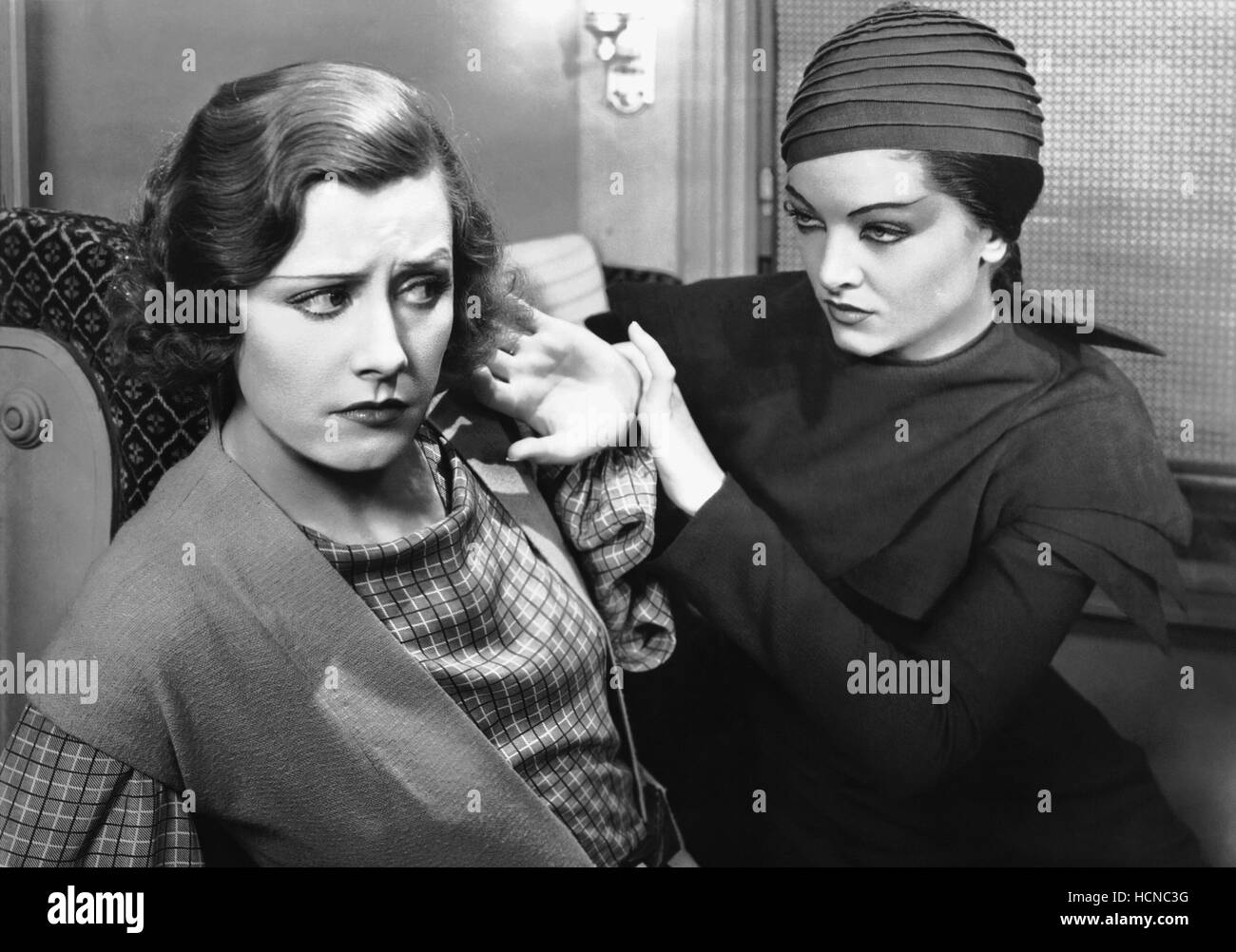 THIRTEEN WOMEN, Irene Dunne, Myrna Loy, 1932 Stock Photo - Alamy THIRTEEN WOMEN, Irene Dunne, Myrna Loy, 1932 Stock Photo - Alamy