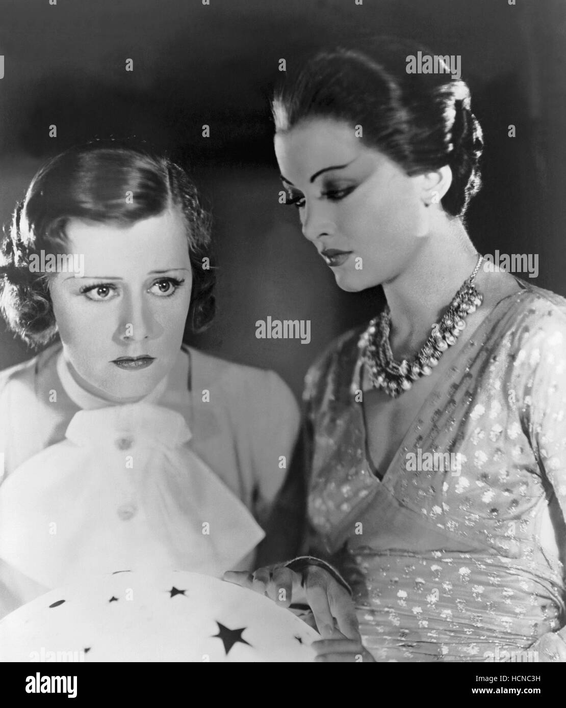 THIRTEEN WOMEN, Irene Dunne, Myrna Loy, 1932 Stock Photo - Alamy THIRTEEN WOMEN, Irene Dunne, Myrna Loy, 1932 Stock Photo - Alamy