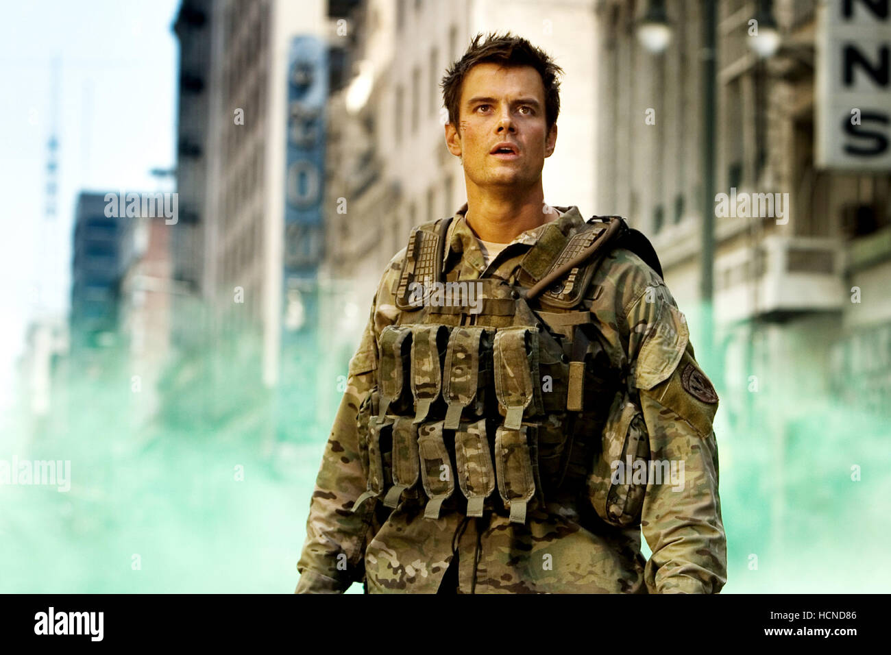 TRANSFORMERS, Josh Duhamel, 2007. ©Paramount/courtesy Everett ...