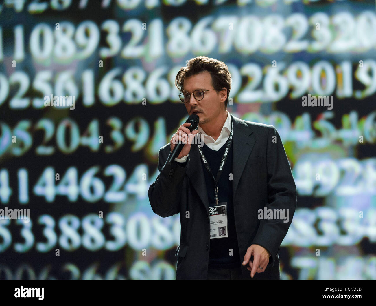 TRANSCENDENCE, Johnny Depp, 2014. ph: Peter Mountain/©Warner Bros ...