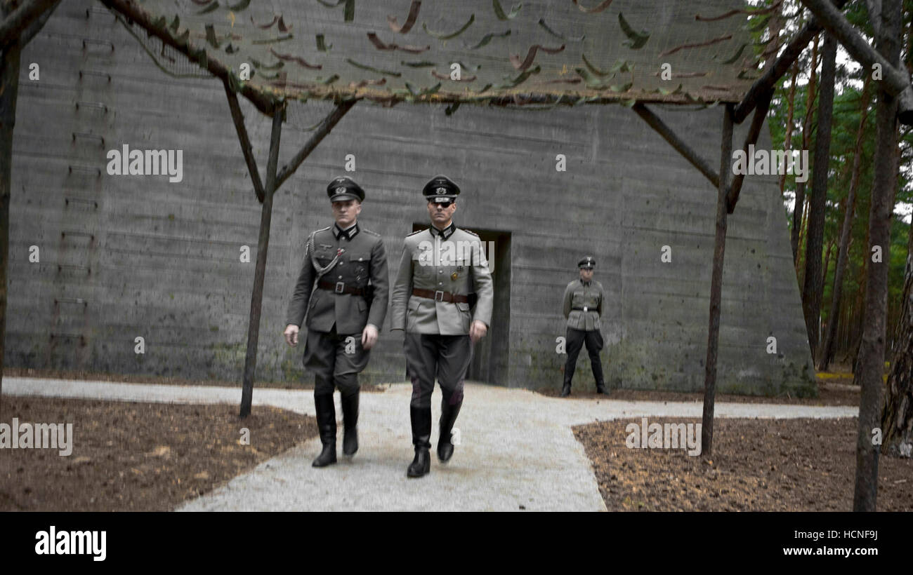 VALKYRIE, Tom Cruise as Claus von Stauffenberg (front right), 2008 ...