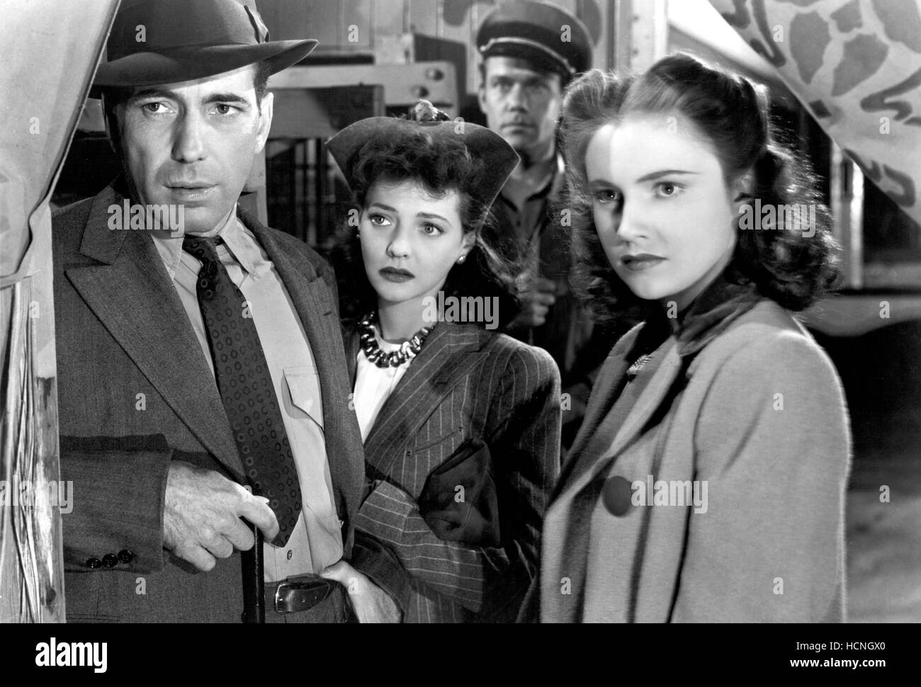 THE WAGONS ROLL AT NIGHT, Humphrey Bogart, Joan Leslie, Sylvia Sidney ...