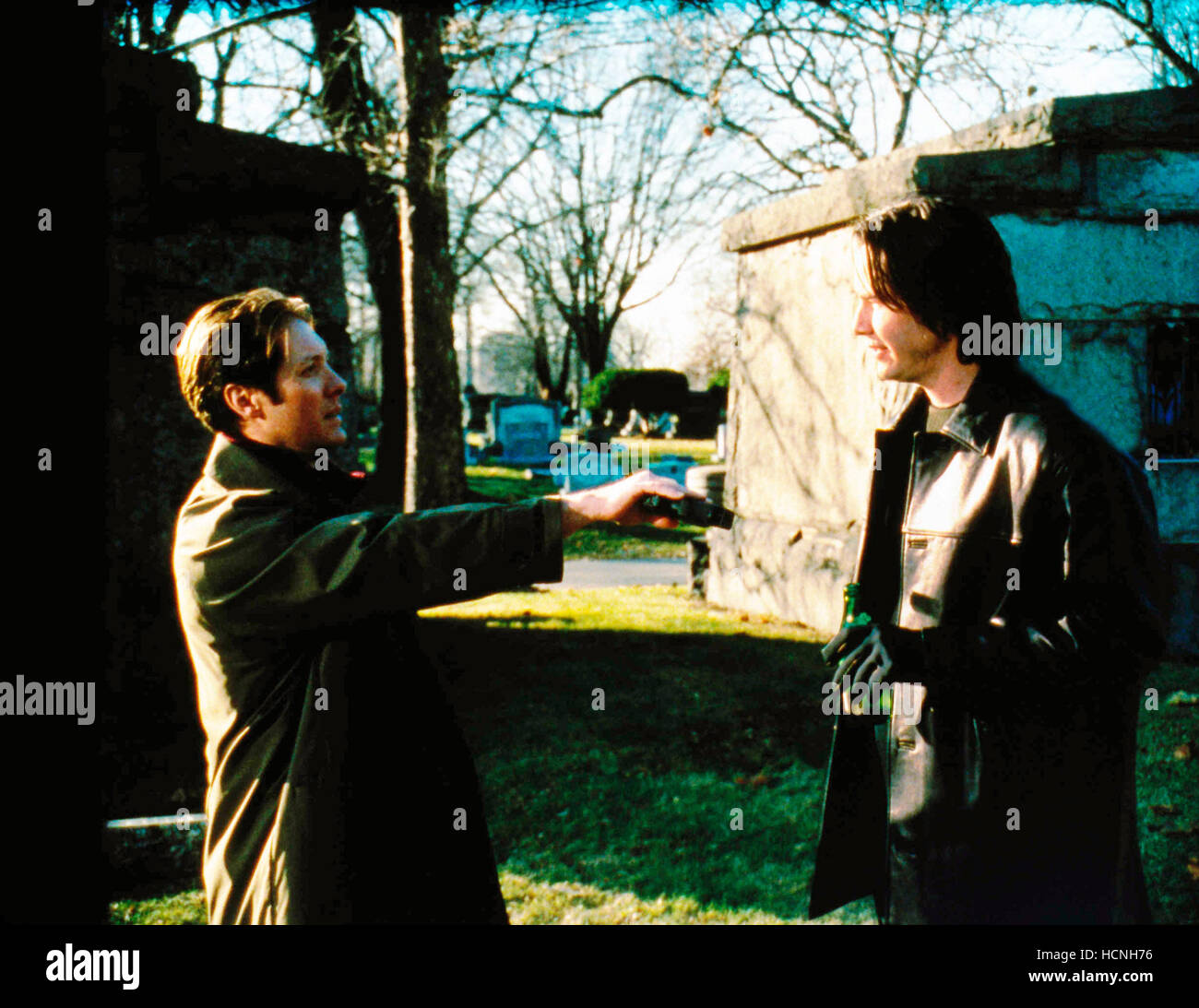 THE WATCHER, from left: James Spader and Keanu Reeves. 2000 Stock Photo ...