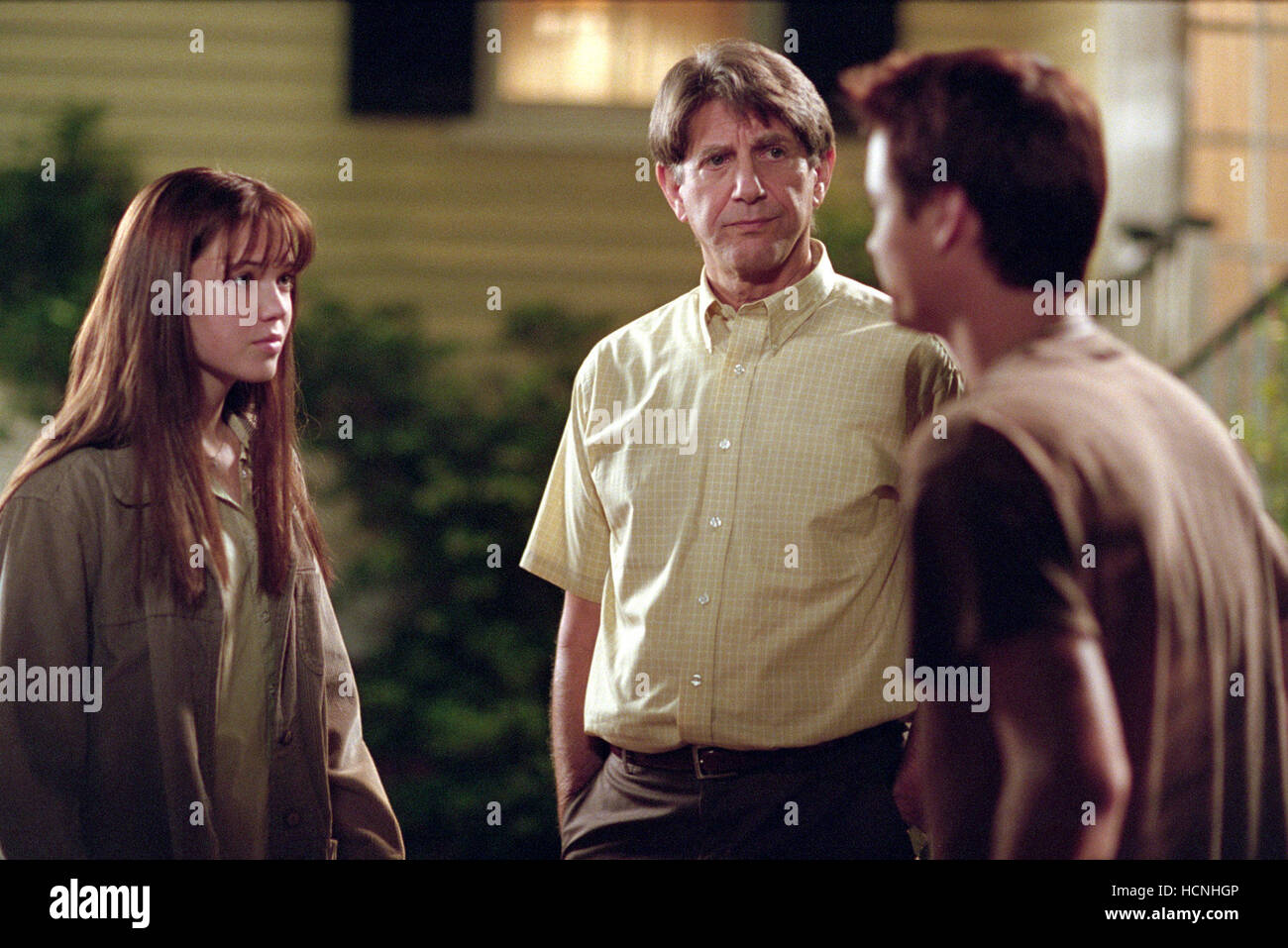 WALK TO REMEMBER, Mandy Moore, Peter Coyote, Shane West, 2002 (c ...
