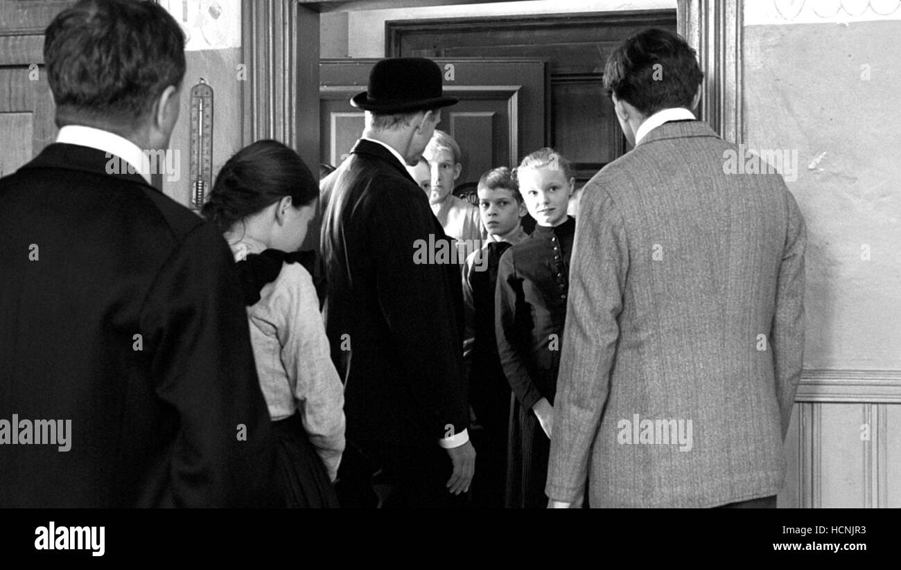 THE WHITE RIBBON, (aka DAS WEISSE BAND-EINE DEUTSCHE KINDERGESCHICHTE ...