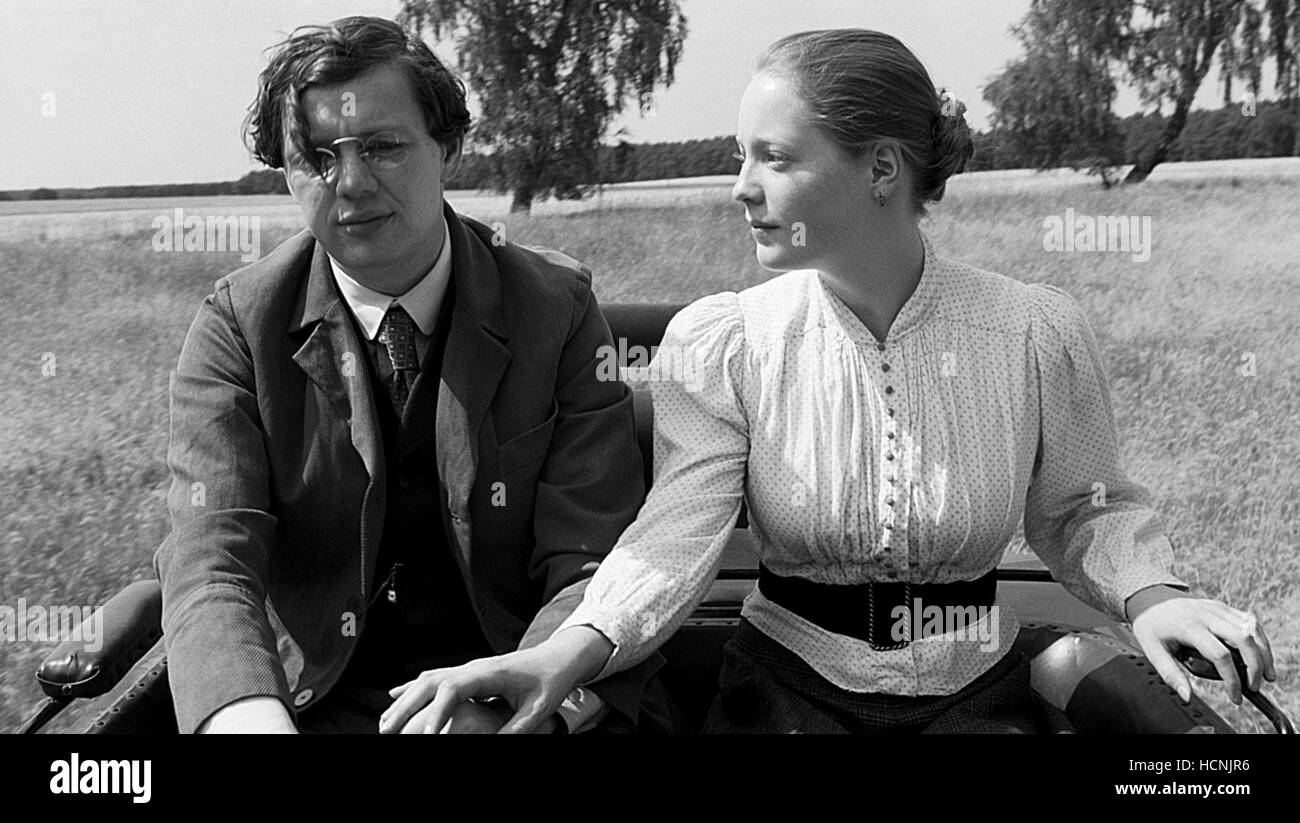 THE WHITE RIBBON, (aka DAS WEISSE BAND-EINE DEUTSCHE KINDERGESCHICHTE ...