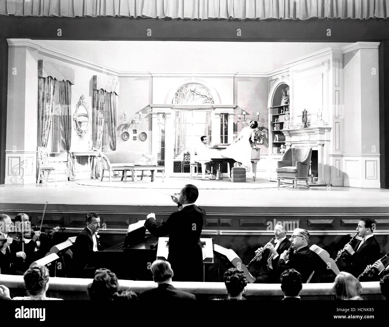 WORDS AND MUSIC, Perry Como, Cyd Charisse, 1948 Stock Photo - Alamy