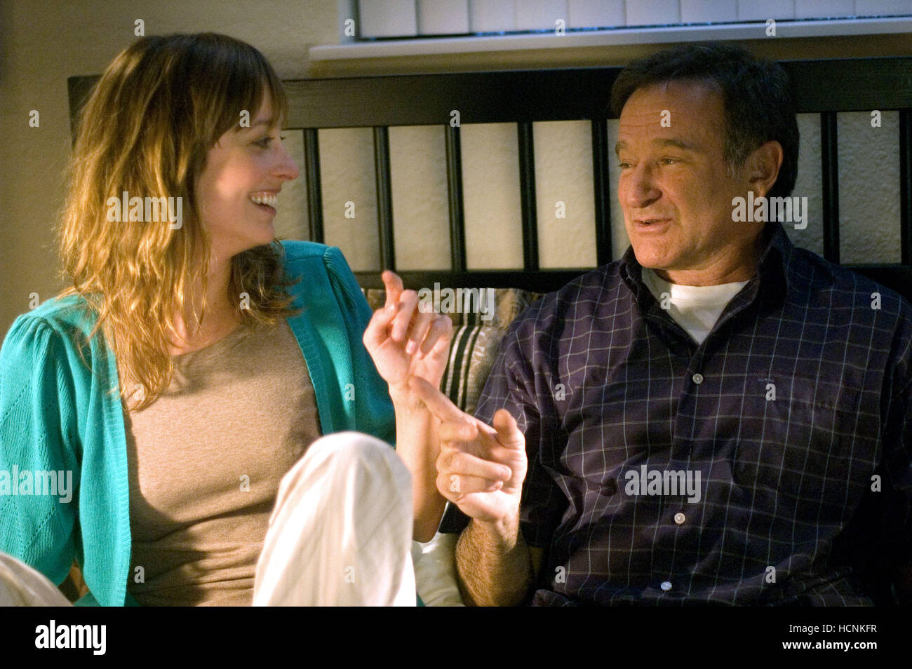 WORLD'S GREATEST DAD, from left: Alexie Gilmore, Robin Williams, 2009 ...