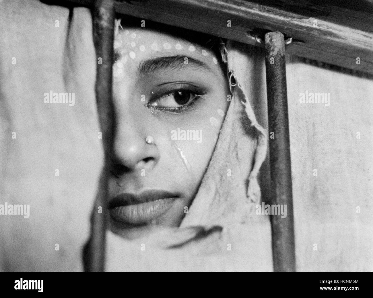 THE WORLD OF APU, (aka APUR SANSAR), Sharmila Tagore, 1959 Stock Photo ...