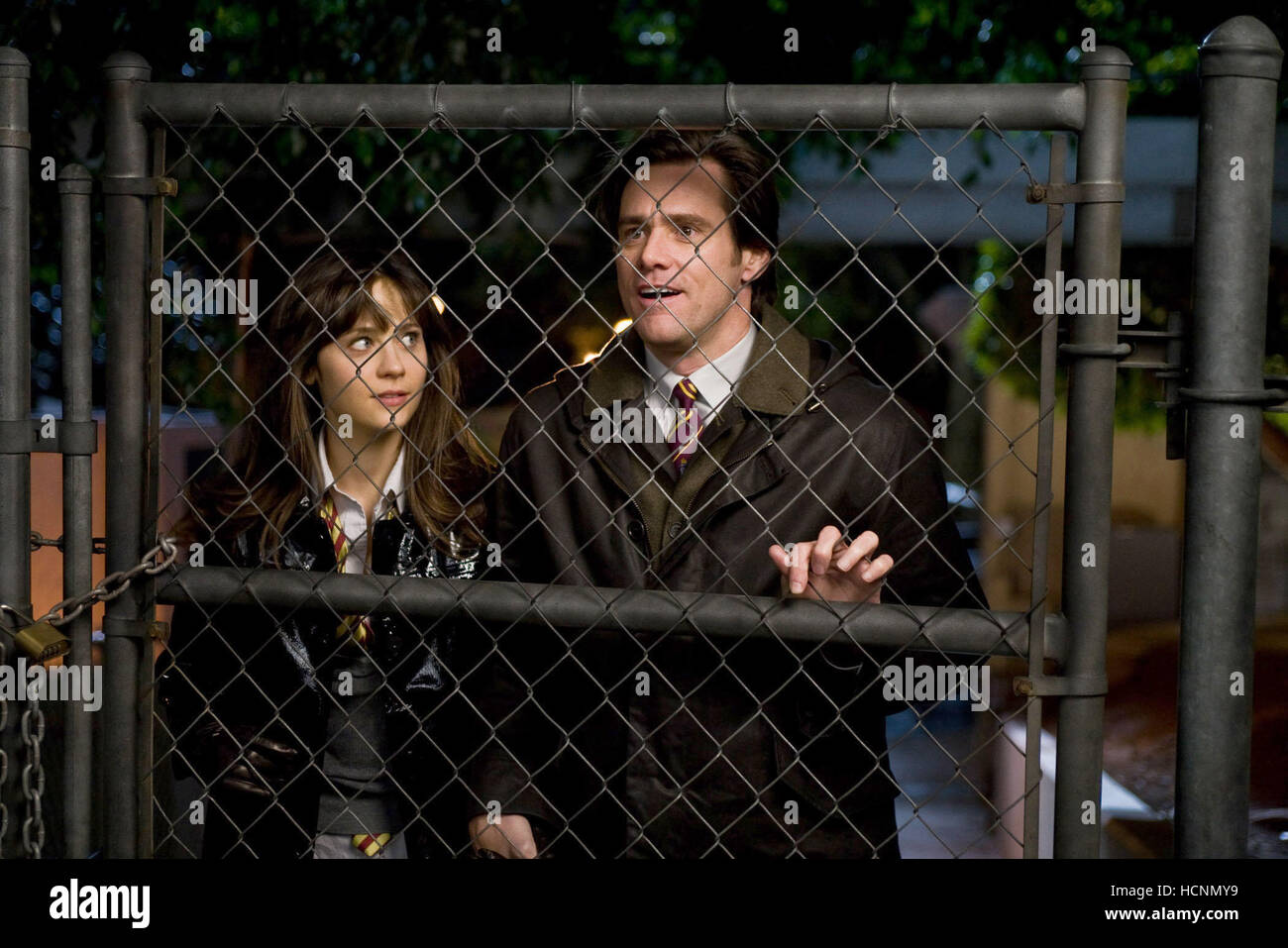 YES MAN, from left: Zooey Deschanel, Jim Carrey, 2008. ©Warner Bros ...