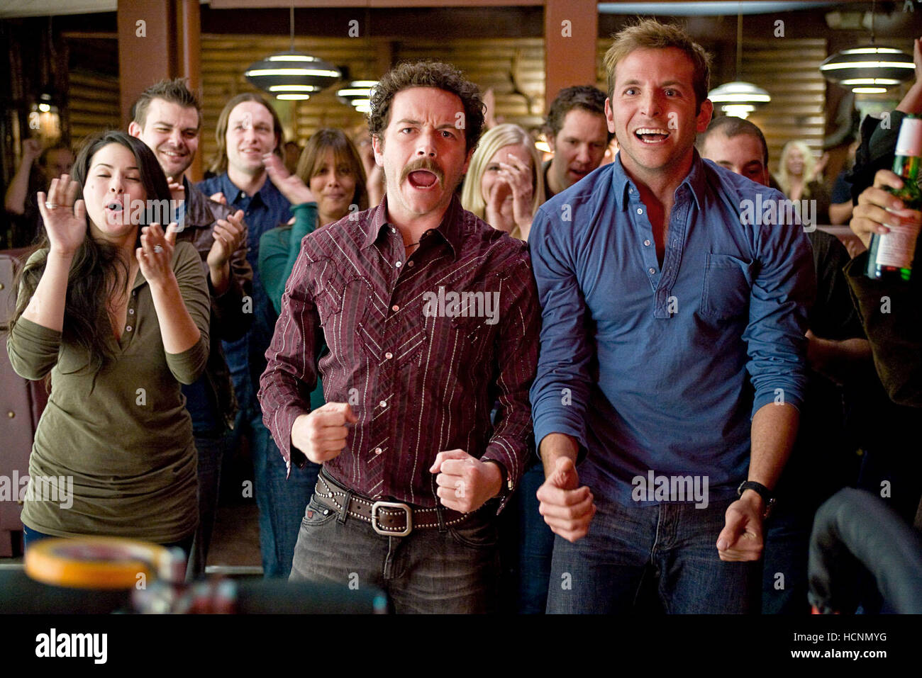 YES MAN, foreground from left: Danny Masterson, Bradley Cooper, 2008 ...