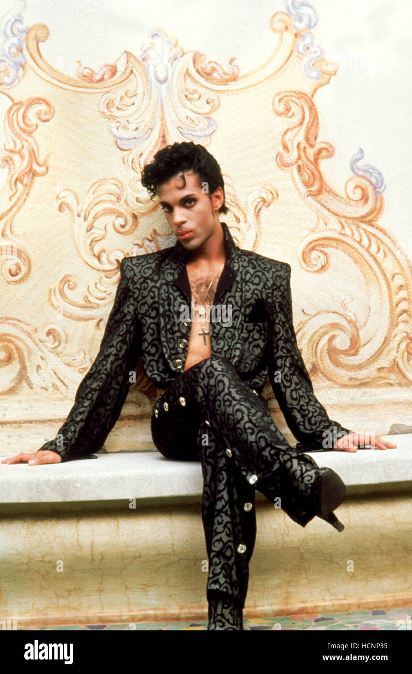 Under the cherry moon hi-res stock photography and images - Alamy