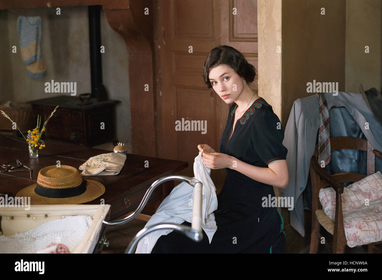 THE WELL DIGGER'S DAUGHTER, (aka LA FILLE DU PUISATIER), Astrid Berges ...