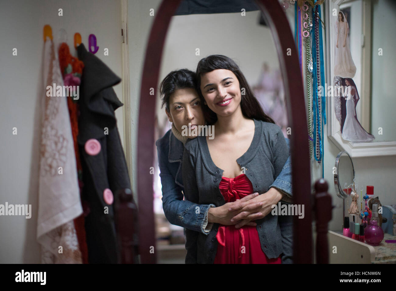 WEDDING DOLL, (aka HATUNA MENIYAR), from left: Assi Levy, Moran ...