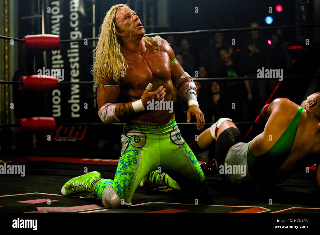THE WRESTLER, Mickey Rourke (left), 2008. TM and ©Copyright Twentieth ...