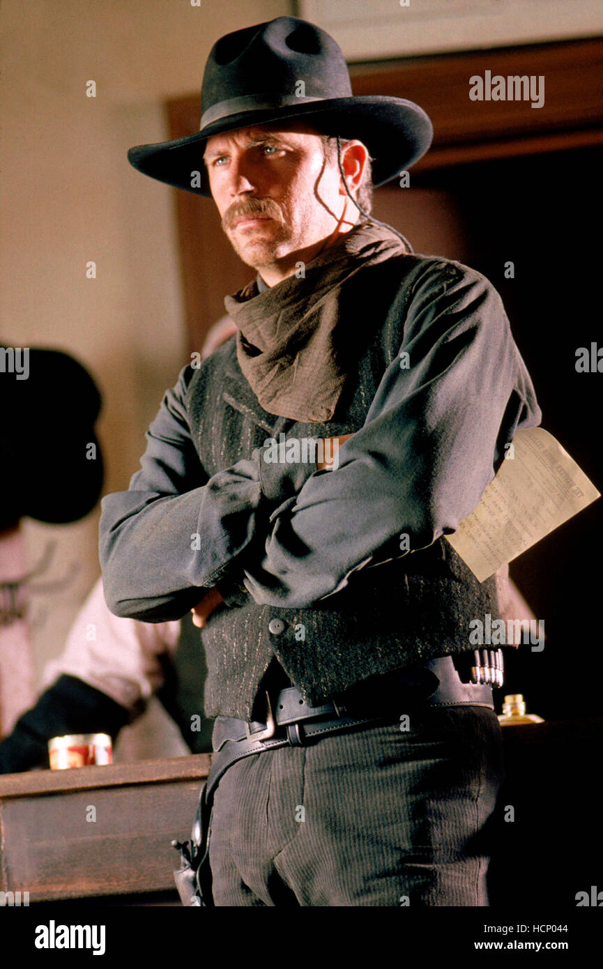 WYATT EARP, Kevin Costner, 1994, (c) Warner Brothers/courtesy Everett ...