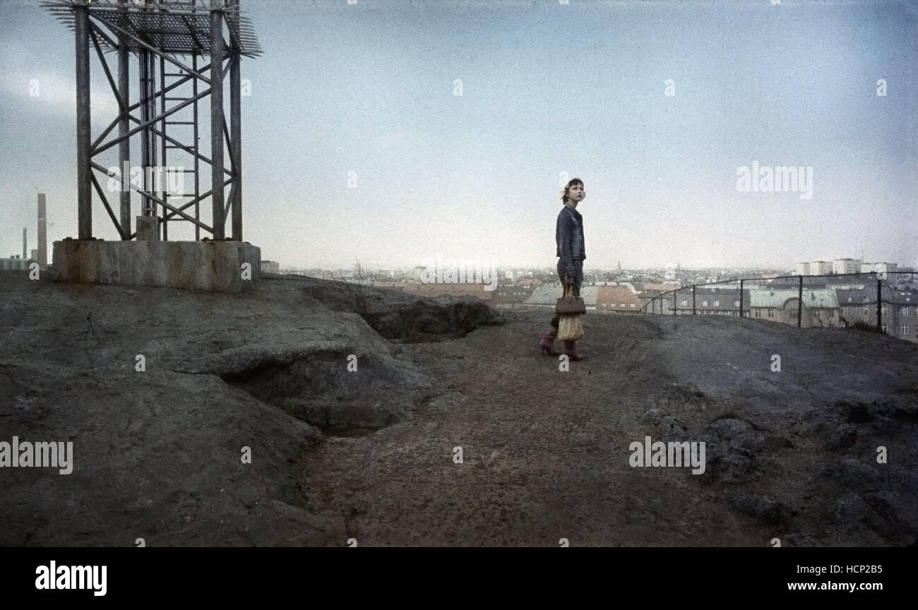 YOU, THE LIVING, (aka DU LEVANDE), Jessika Lundberg, 2007. ©Palisades ...