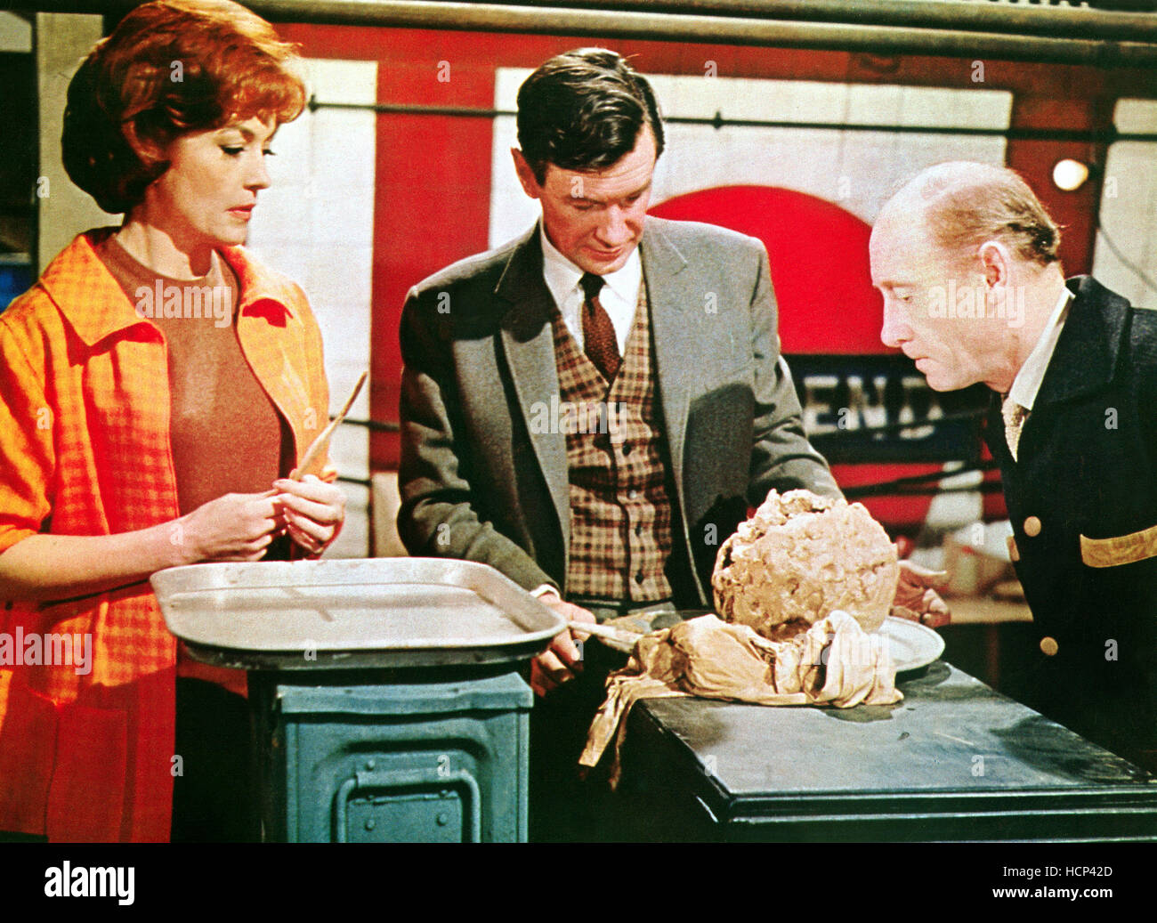 FIVE MILLION YEARS TO EARTH, (aka Quatermas & the Pit) Barbara Shelley ...