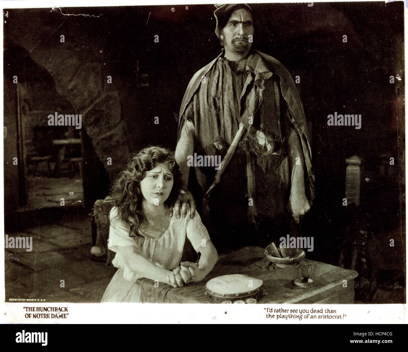 THE HUNCHBACK OF NOTRE DAME, left: Patsy Ruth Miller, 1923 Stock Photo ...